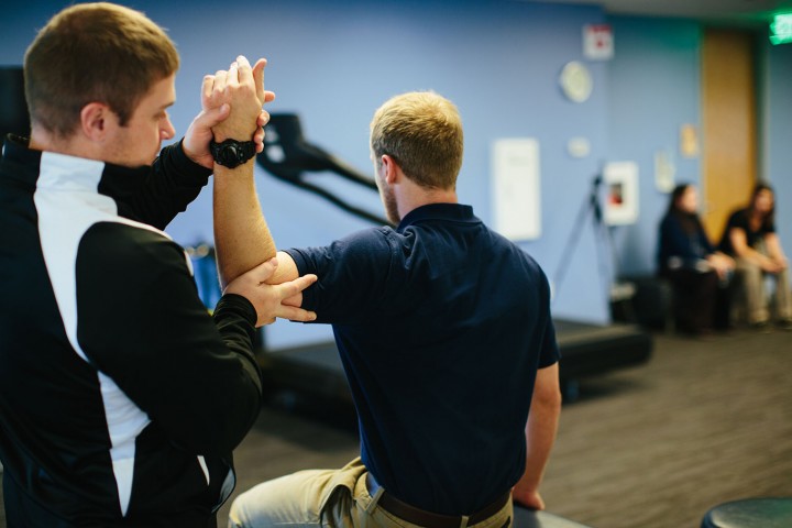 Shoulder injuries nothing to shrug at - Minnesota Hockey Magazine