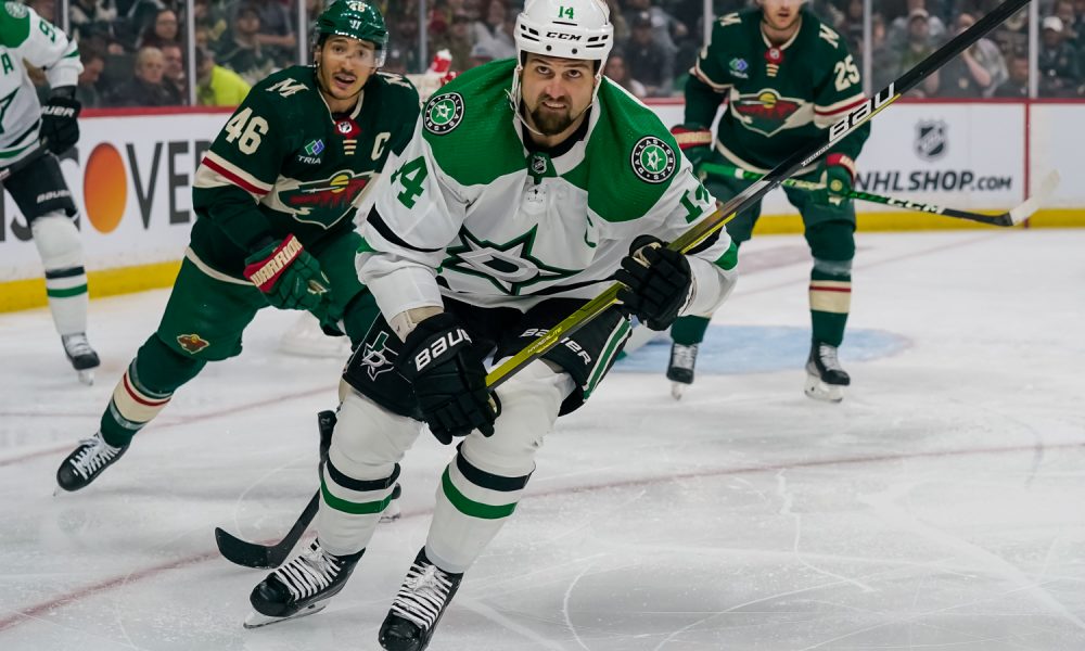 Gallery: North Stars vs. Blackhawks - Minnesota Hockey Magazine